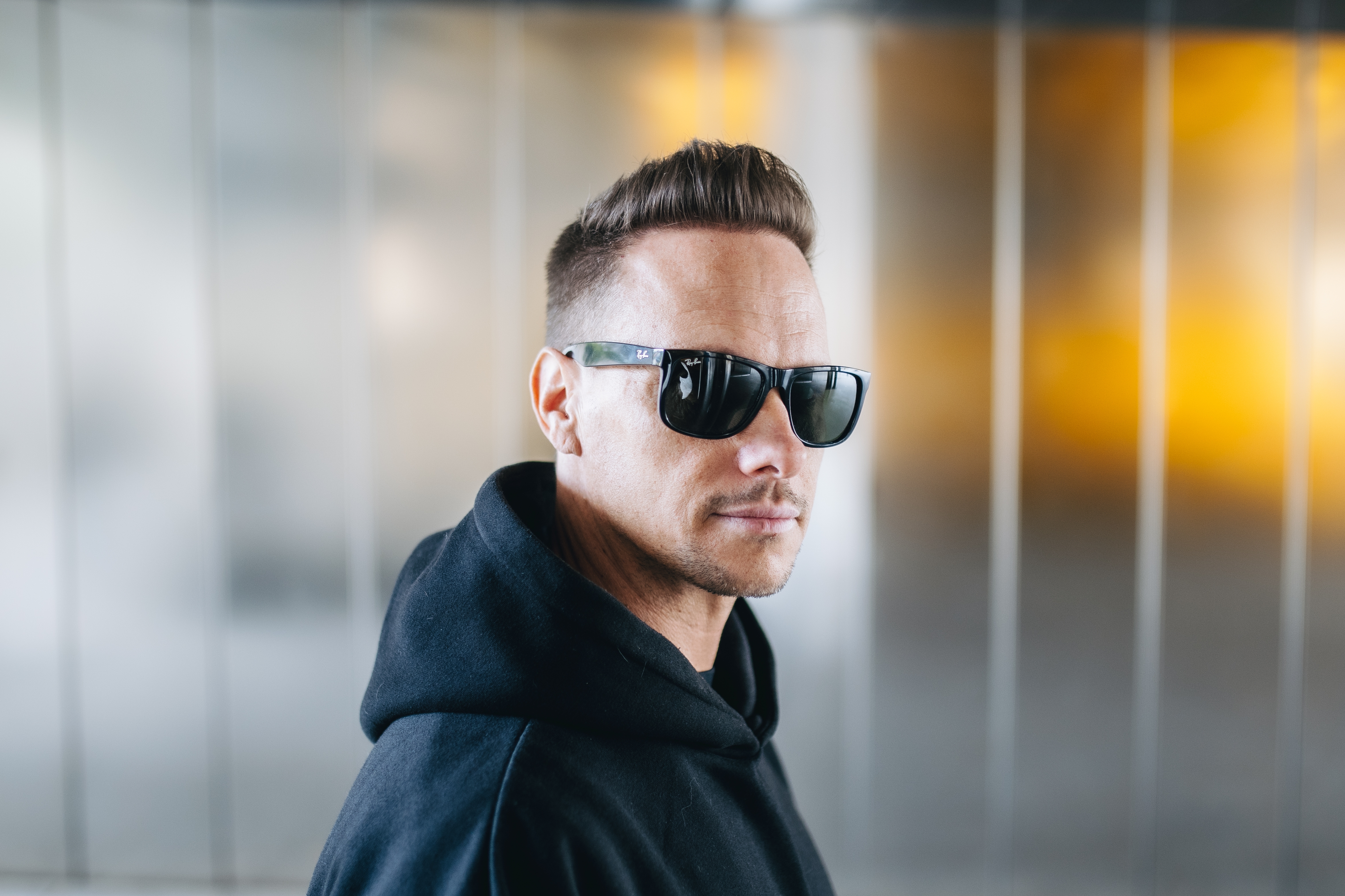 Detective Kelly: Az első fellépésemen csak annyit mondott a technikus ...