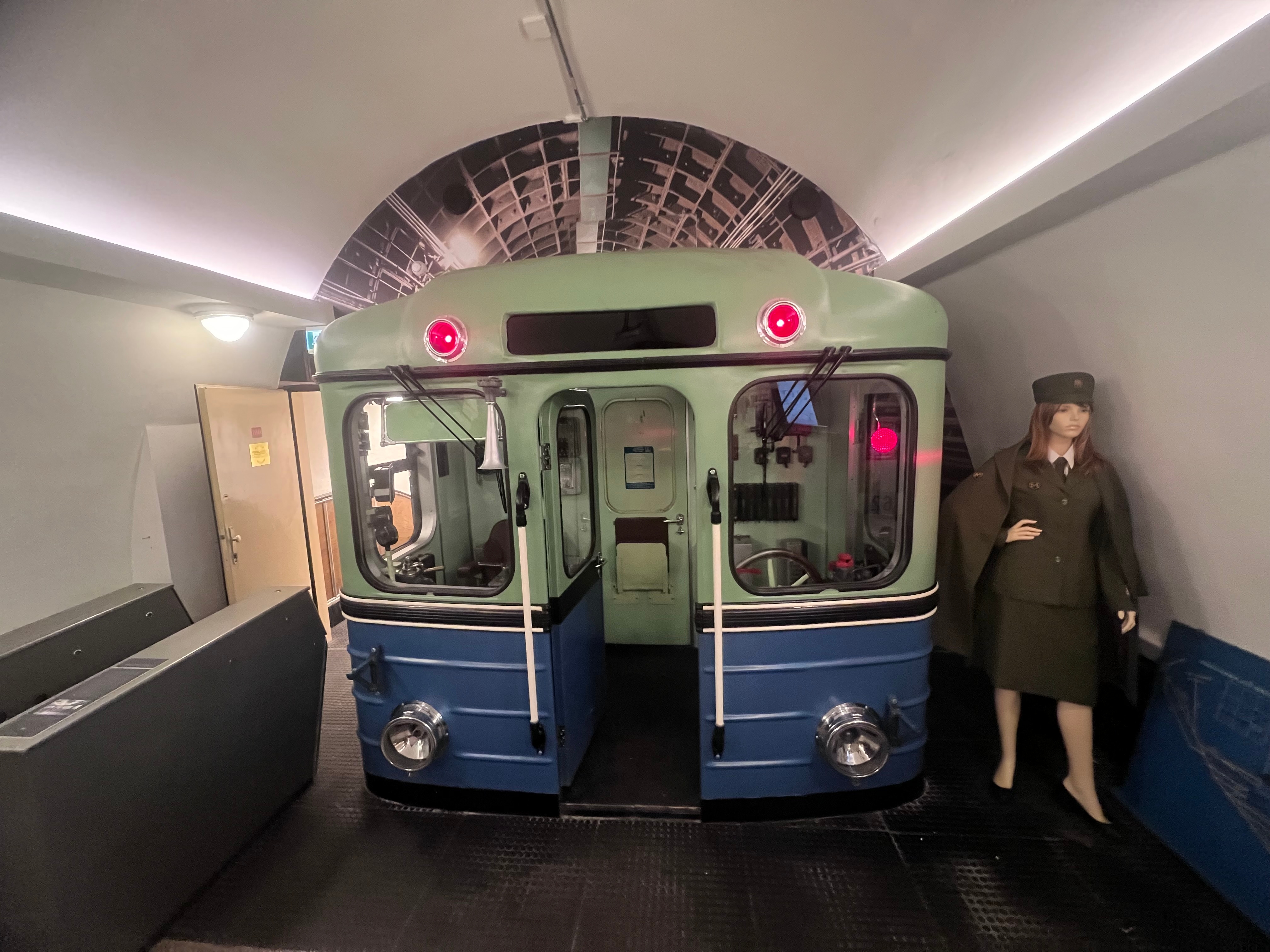 Terembe zárt metróval utazhatsz a múltba