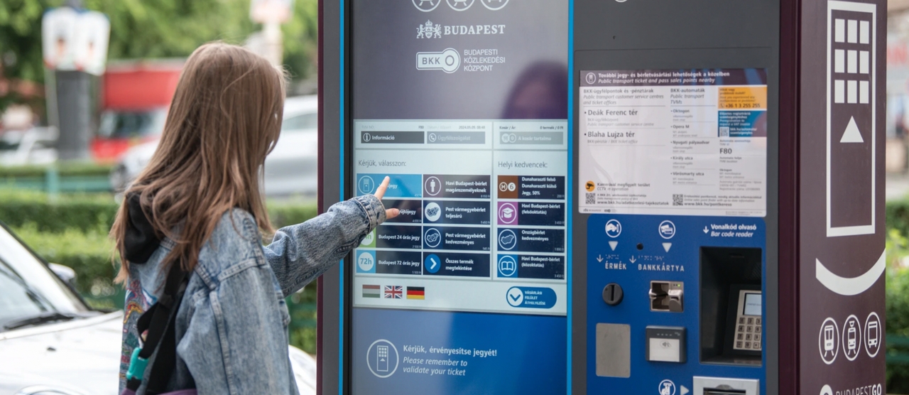 Új típusú jegy- és bérletautomatákat helyezhet ki a BKK